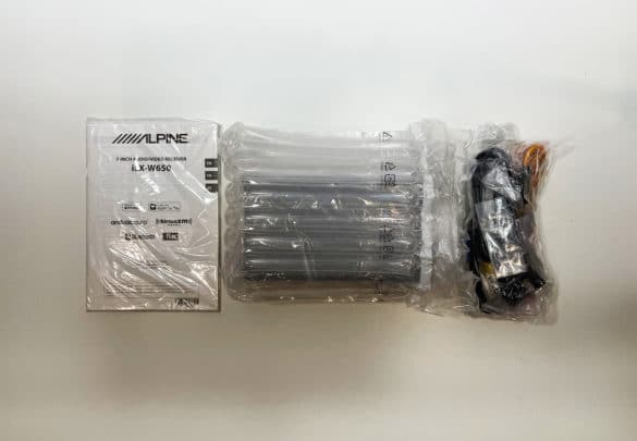 Alpine iLX-W650 First Look Review & Feature Demo - CarAudioNow