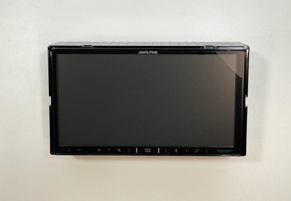 Alpine iLX-W650 First Look Review & Feature Demo - CarAudioNow