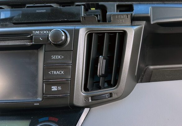 Upgrading Your 2014-2018 Toyota RAV4 Head Unit: Step-by-Step Guide ...